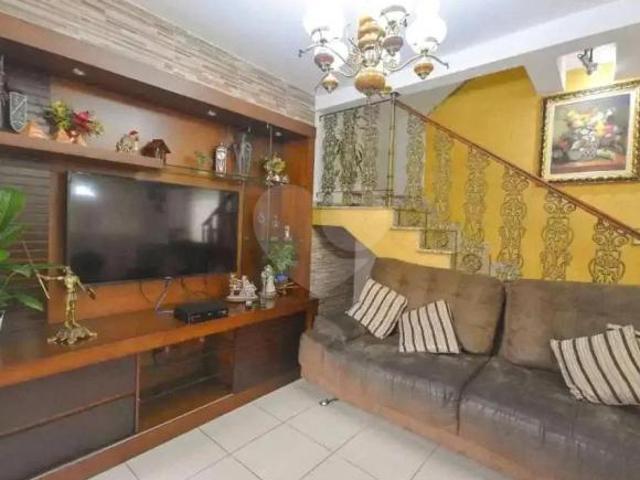 CASA Á VENDA NO TUCURUVI COM 265M2 4 DORMITÓRIOS SENDO 2 SUITES PROXIMO AOS COMERCIOS E 4 VAGAS