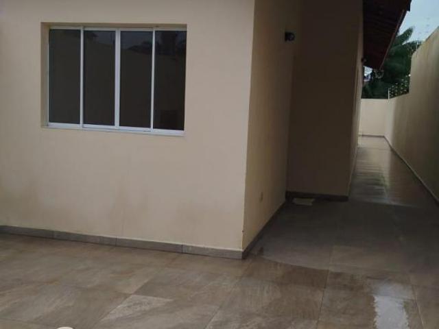 Casa a venda no Umuarama em itanhaém