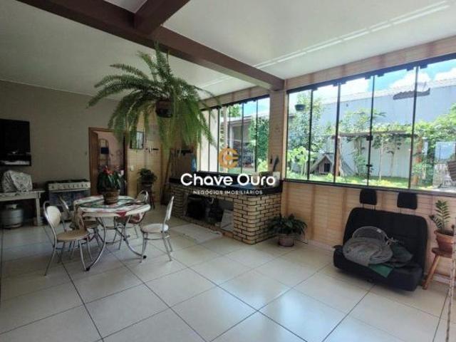 Casa à venda no Universitário