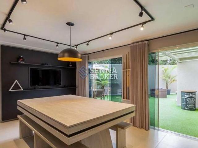 Casa a venda no Uberaba · 360m² Privativos · 4 quartos · 2 vagas