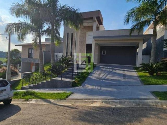 Casa à venda no Vale Azul