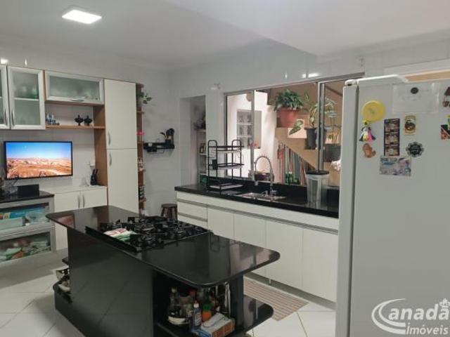 Casa à venda no Vila Yara com 3 quartos