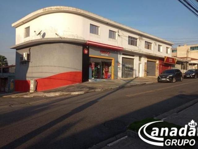 Casa à venda no Vila Ayrosa com 6 quartos