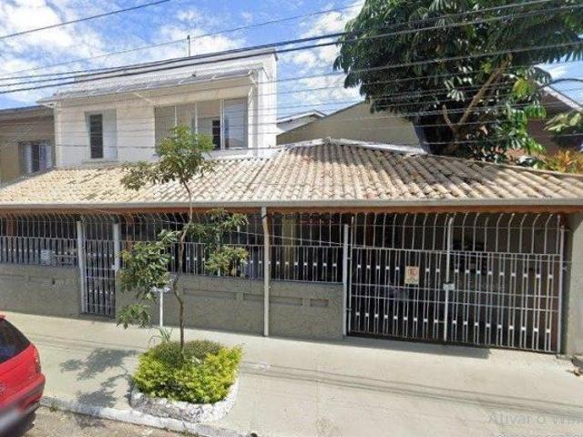 Casa à venda no Vila Bertioga