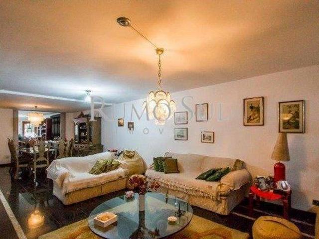 Casa à venda no Vila Cordeiro