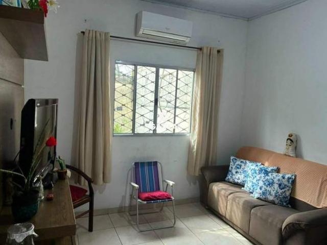 Casa à venda no Vila Margarida em São Vicente