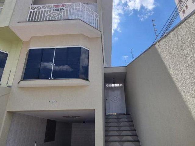 Casa à venda no Vila Nair