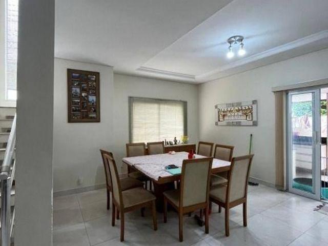 Casa à venda no Villa Branca Jacareí/SP com 240 m²