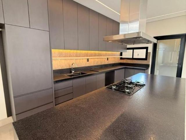 Casa à venda no Villa Piemonte