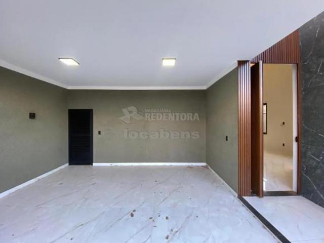 Casa a venda no Village Damha II com 03 suítes, área gourmet integrada e piscina