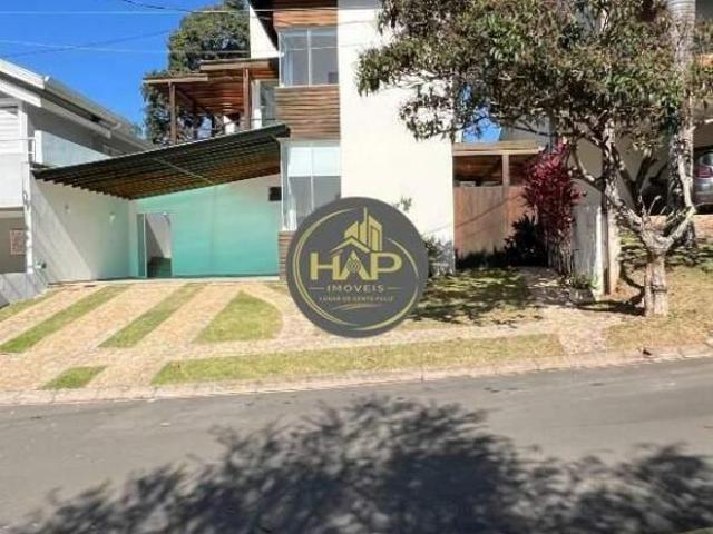 Casa À Venda no Villagio San Marino, Sofisticação e Lazer – 4 Suítes com Piscina!