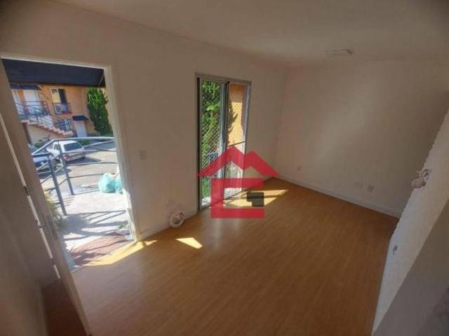 Casa à Venda no Villagio Valle Verde! Seu Novo Lar no Conforto do Jardim Torino, Cotia!