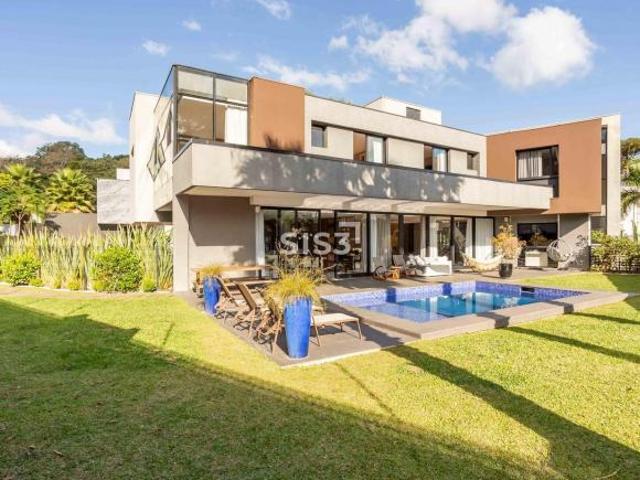 Casa à venda no Vinicius de Moraes – 604 m² privat