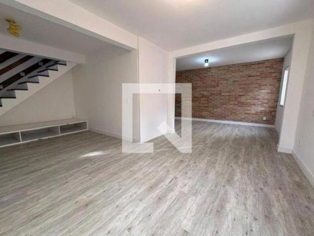 Casa à Venda Nonoai, 3 Quartos, 170 m² Porto Alegre