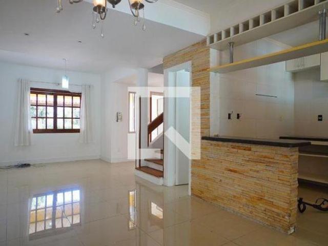 Casa à Venda Nonoai, 3 Quartos, 190 m² Porto Alegre