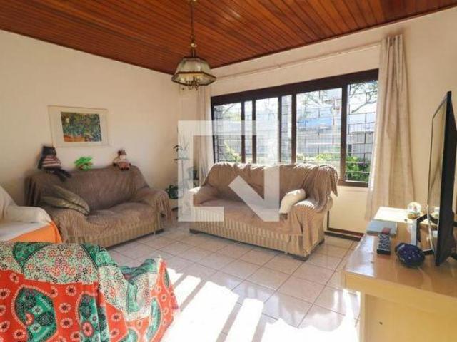 Casa à Venda Nonoai, 4 Quartos, 140 m² Porto Alegre