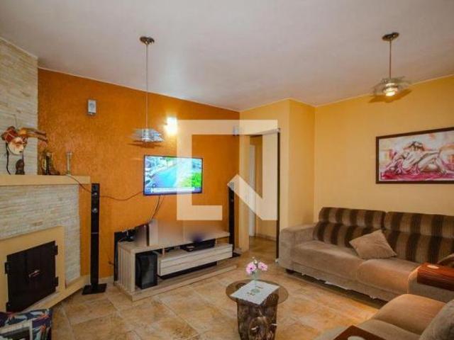 Casa à Venda Nonoai, 4 Quartos, 140 m² Porto Alegre