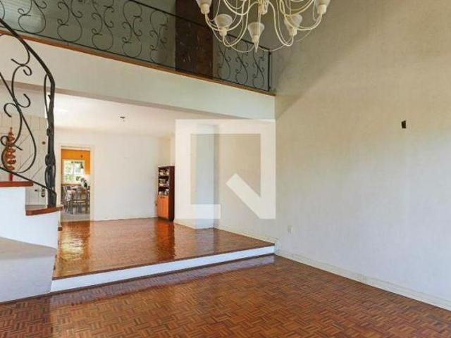 Casa à Venda Nonoai, 5 Quartos, 400 m² Porto Alegre