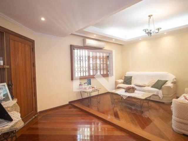 Casa à Venda Nonoai, 6 Quartos, 370 m² Porto Alegre
