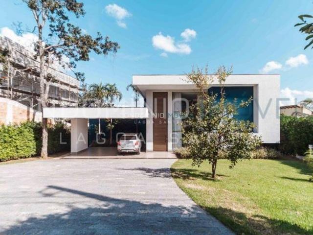 Casa à venda nos Jardins da Lagoa
