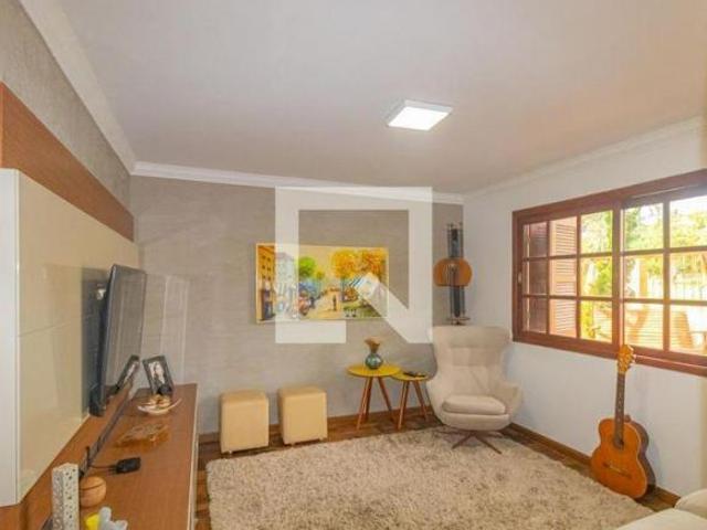 Casa à Venda Nossa Sra das Graças, 4 Quartos, 334 m² Canoas