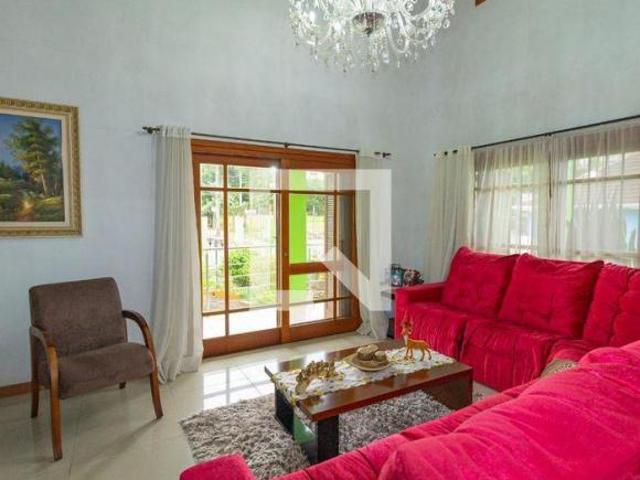 Casa à Venda Nossa Sra das Graças, 4 Quartos, 476 m² Canoas