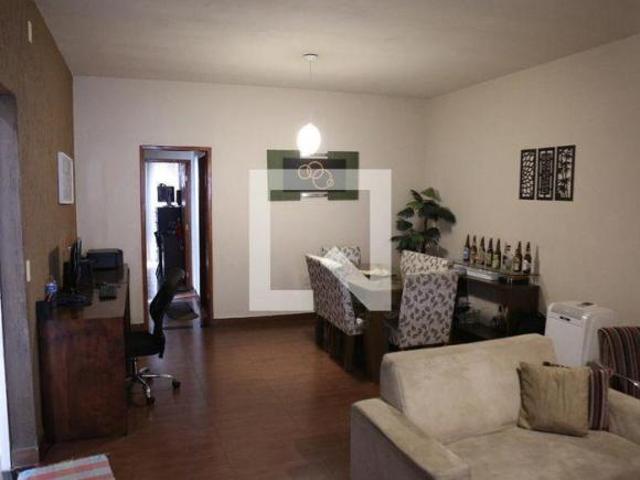 Casa à Venda Nossa Sra. do Carmo, 2 Quartos, 180 m² Contagem