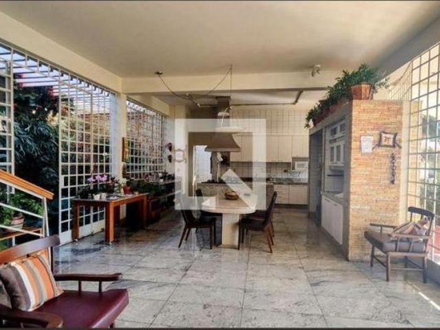 Casa à Venda Nossa Sra. do Carmo, 2 Quartos, 1850 m² Contagem