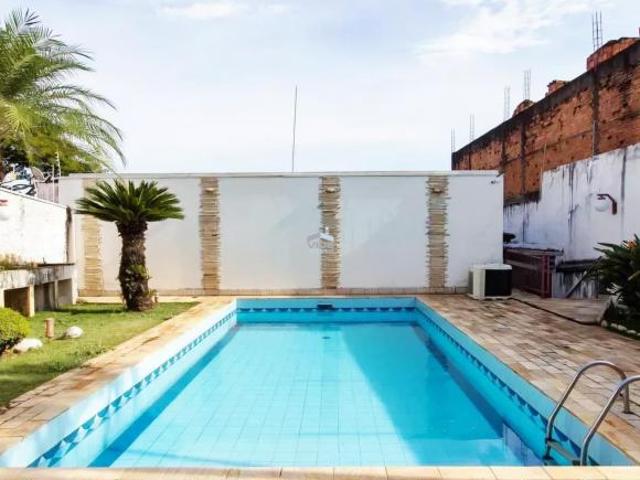 Casa à venda na Chácara da Barra: 3 suítes e área de lazer completa em localização privilegiada!