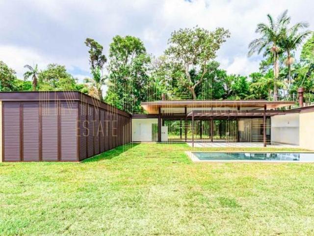 Casa à venda na Chácara Flora| 5 quartos/ 5 suítes