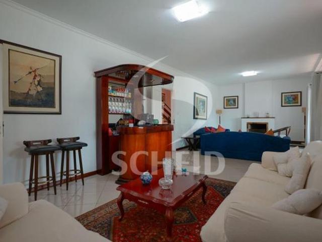Casa à venda na Chácara Monte Alegre. 700 m² T, 388 AC. 4 quartos 2 suítes, 4 vagas
