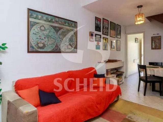 Casa à Venda na Chácara Santo Antônio com 140m², 2 dormitórios e 2 vagas