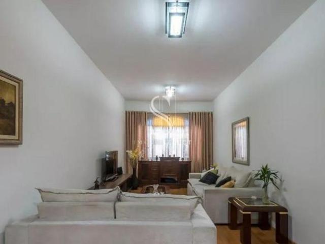 Casa à venda na Chácara Santo Antônio de 170m² com 3 dormitórios e 2 vagas de garagem CASA LOCALIZAD