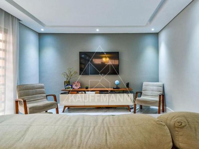 Casa à Venda na Chácara Santo Antonio, 3 dorms 1 suíte 3 vagas A.U 159,80m²