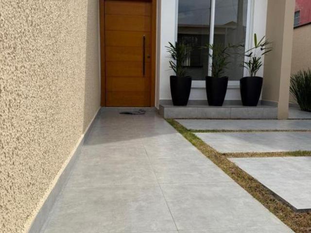 Casa à venda na Cidade Nova Arujá