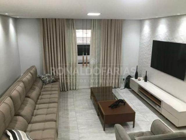 Casa a Venda na Cidade Dutra com 3 Dormitórios 1 Suíte e 2 Vagas de Garagem