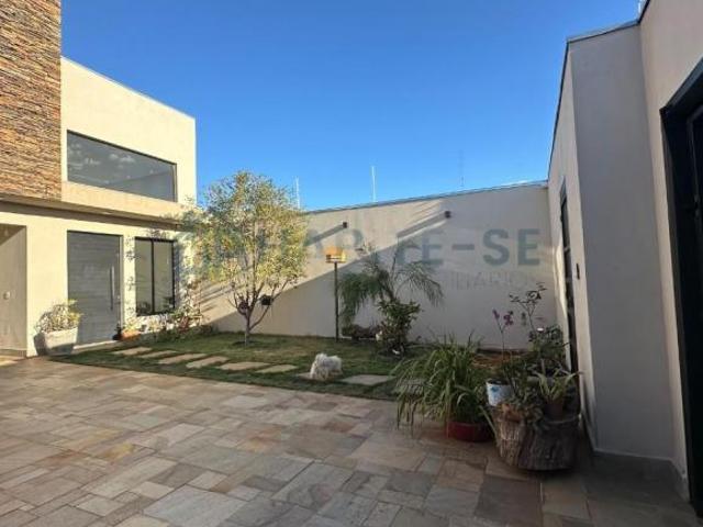 Casa à venda na cidade de nome da cidade] no bairro nome do bairro], com características impecáveis!