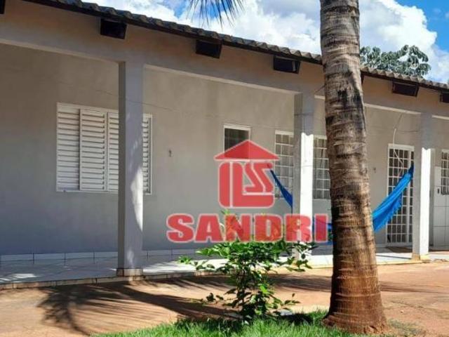 CASA A VENDA NA CIDADE DE PORTO RICO, PROXIMA AO ARUNA