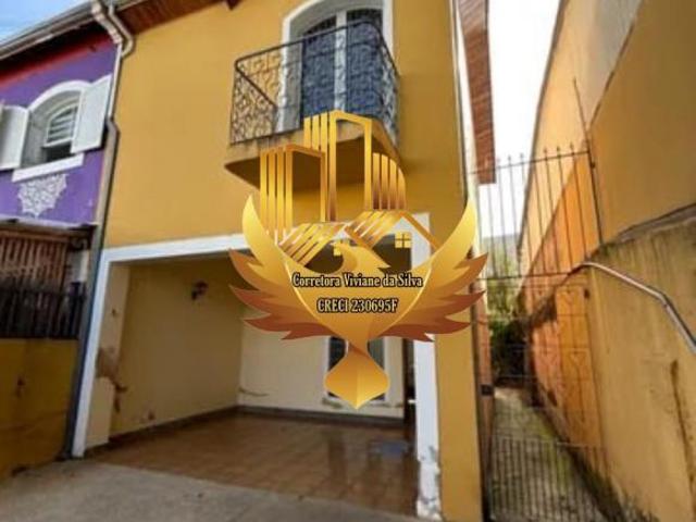 Casa à venda: 3 quartos, 1 suíte, 1 sala, 2 banheiros, 2 vagas Centro, Taubaté SP 180m² de área