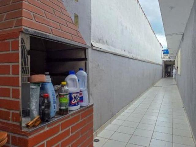 Casa à venda na Cidade Edson Suzano SP com 2 dormitórios, quintal privativo e área gourmet