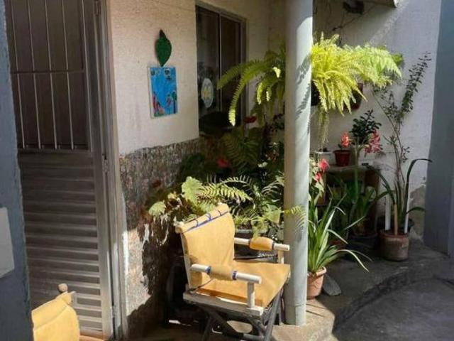 CASA Á VENDA NA CIDADE TIRADENTES