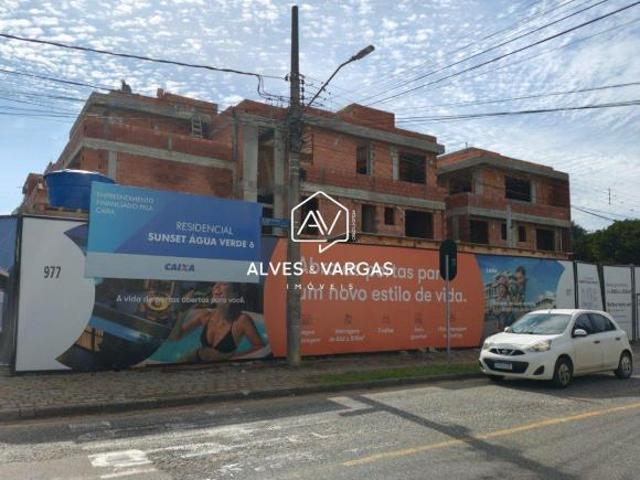 Casa à venda na Água Verde