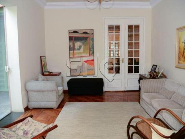 Casa à venda na Água Branca