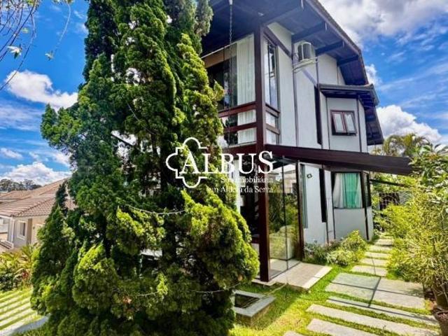 Casa a venda na Aldeia da Serra SP