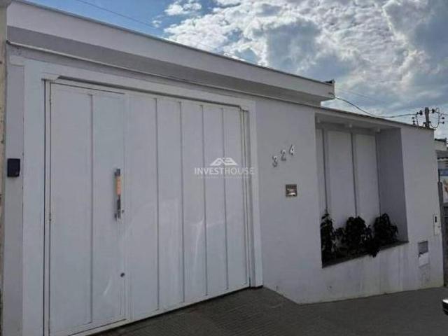 Casa a venda na área central de Guaxupé