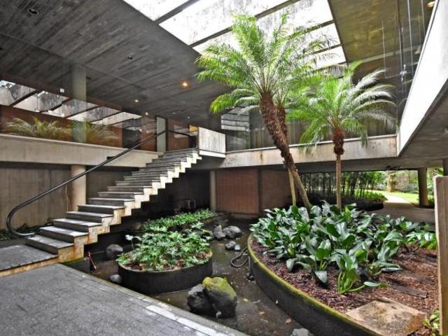Casa a Venda na Av. Cidade Jardim, 4 dormitórios, 3 suítes, 5 banheiros, 5 vagas