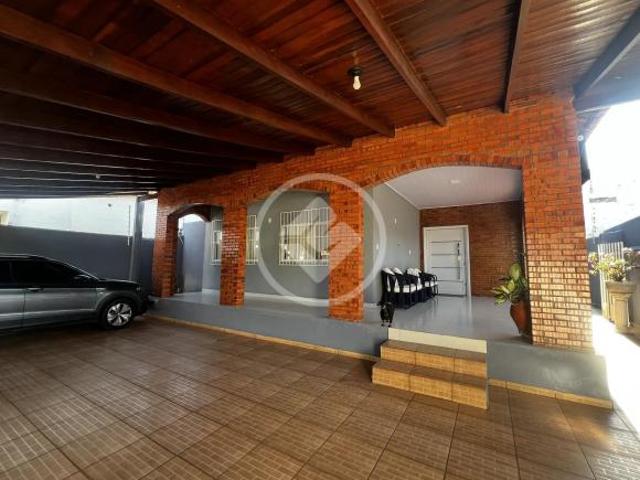 CASA A VENDA NA AVENIDA SÃO SEBASTIÃO 4 QUARTOS ENERGIA SOLAR R$ 900.000,00 BAIRRO QUILOMBO