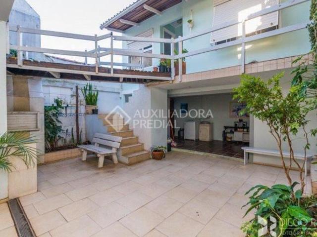 Casa à venda na Azenha, Porto Alegre