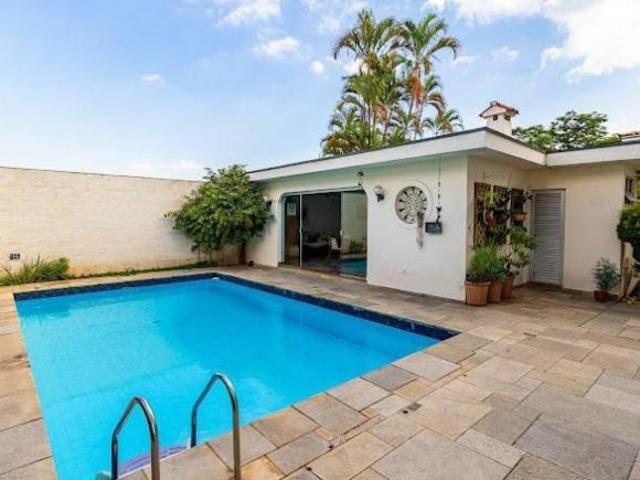 Casa à venda na Granja Julieta, 2 andares, com 4 Suítes e 4 Vagas em 363 m² a 300 metros do Parque