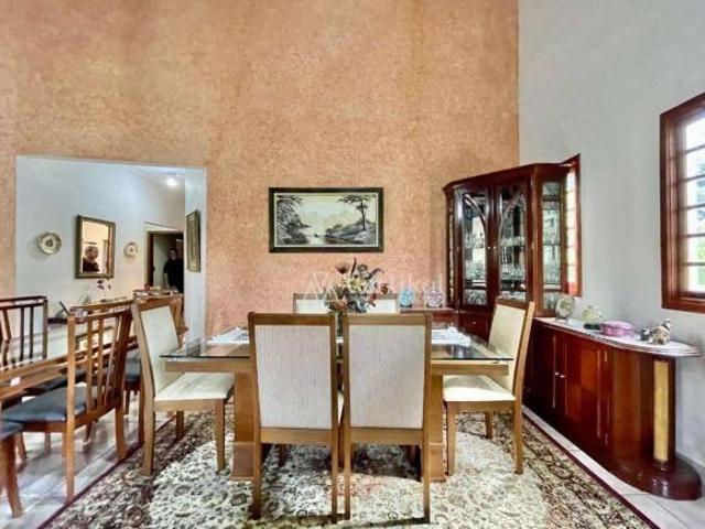 Casa a venda na Granja Viana cond Chacara dos Lagos